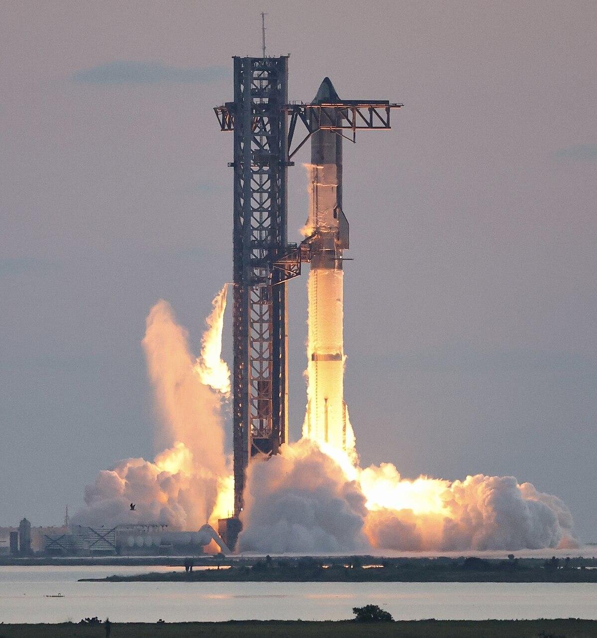 WATCH LIVE: SpaceX Ready to Launch Falcon 9 Rocket With Starlink ...