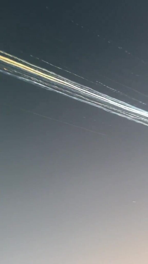 SpaceX Starship Debris Fall: Dramatic Caribbean Rocket Crash Footage ...